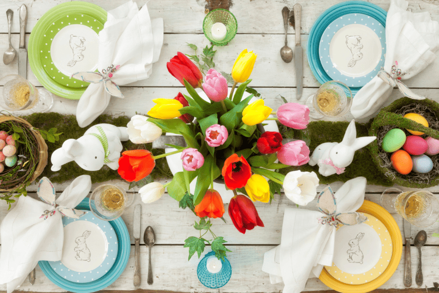 47 Easy Easter Table Centerpieces Ideas: Decor For Spring - Nestly Nifty